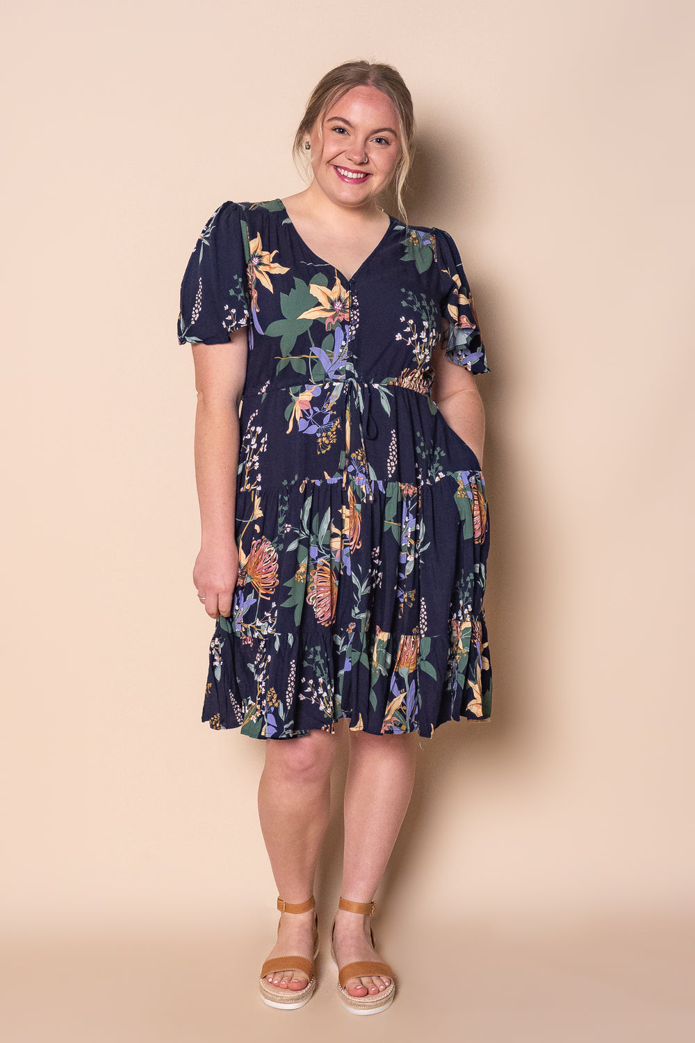 Vallie Floral Dress in Navy – Always Alice
